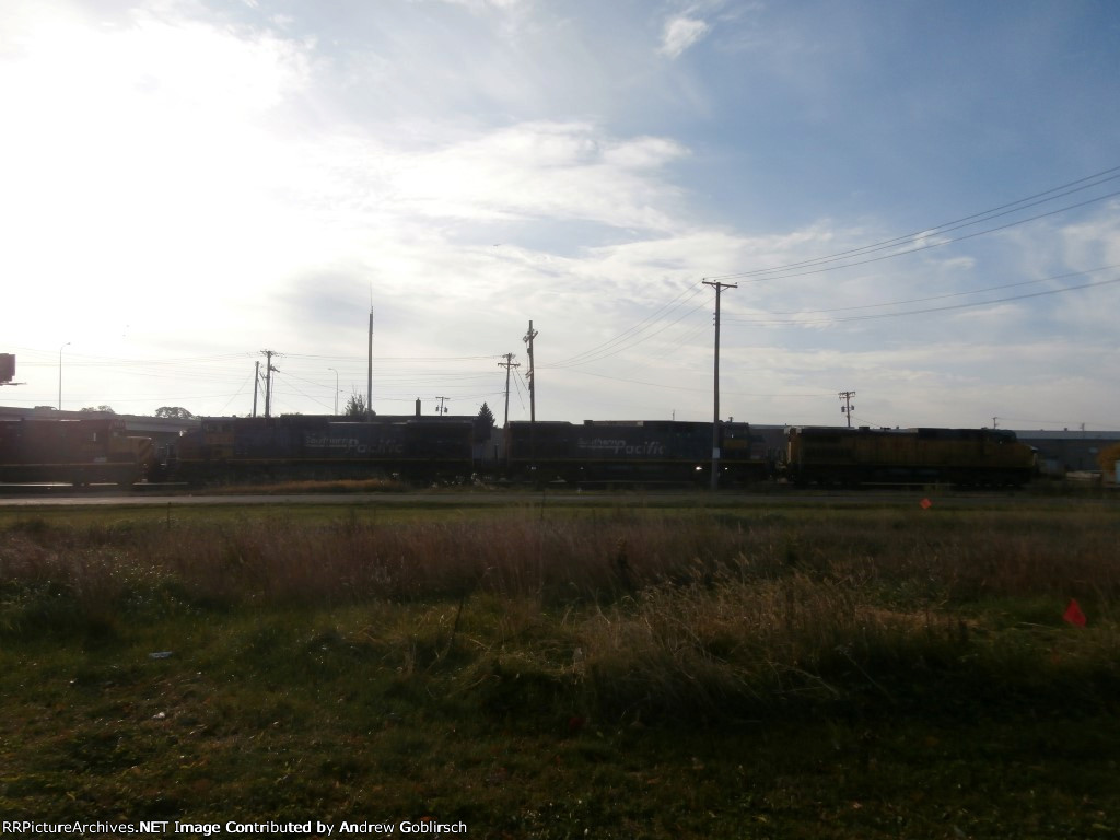 UP 9730, 6172, 6210 + RRV&W 4106